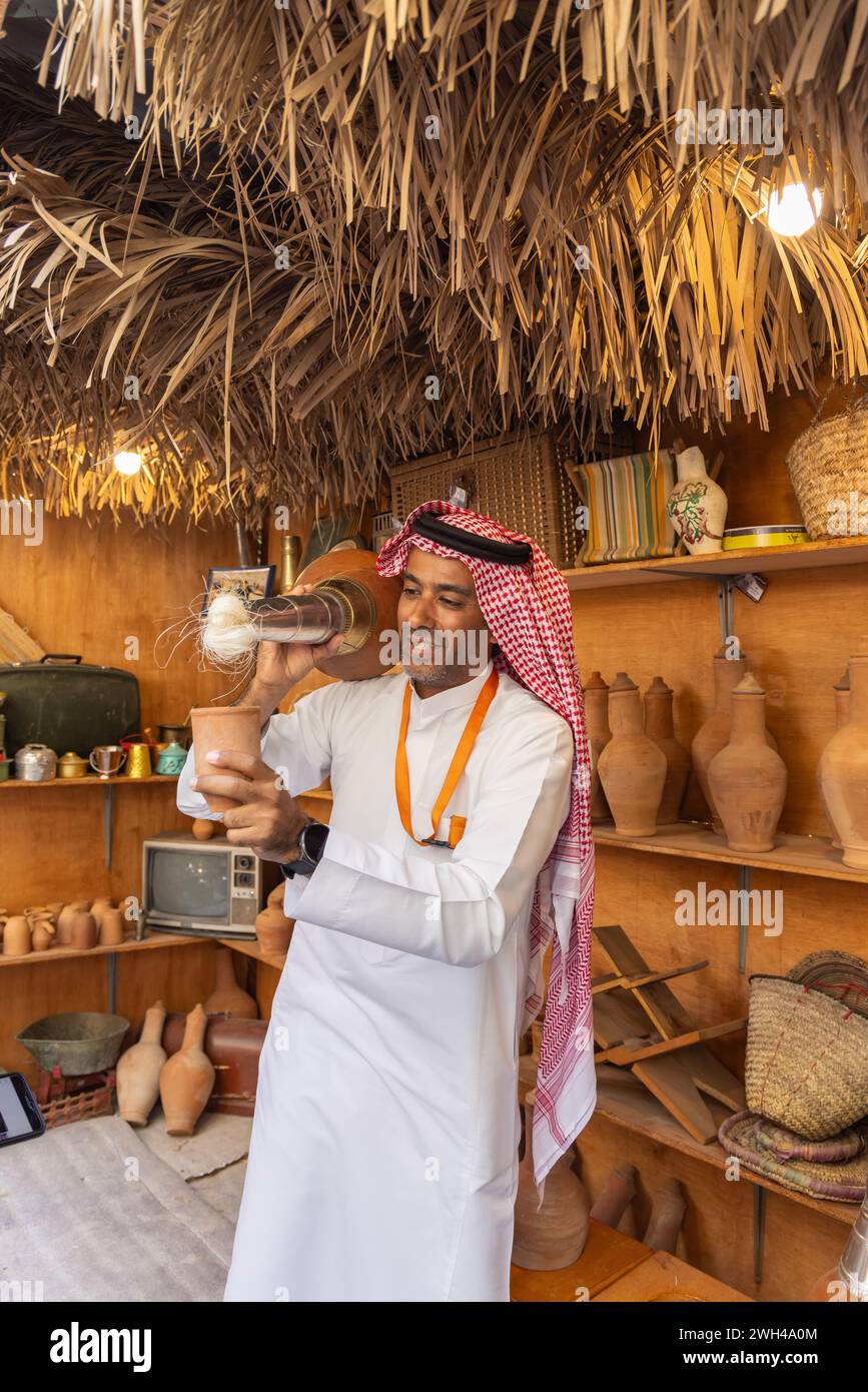 Saudi shop interior hi-res stock photography and images - Alamy