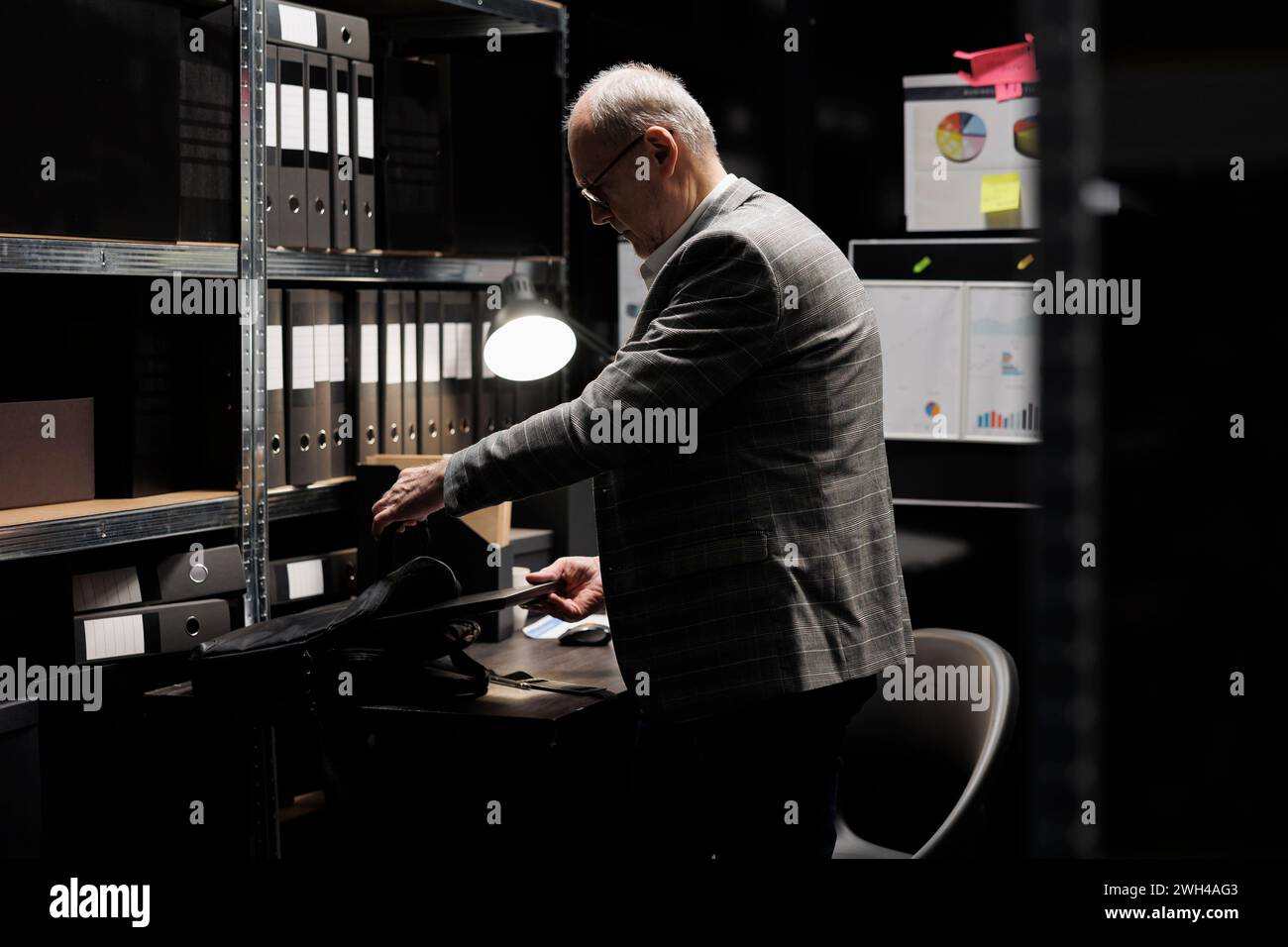 Investigation suitcase hi-res stock photography and images - Alamy