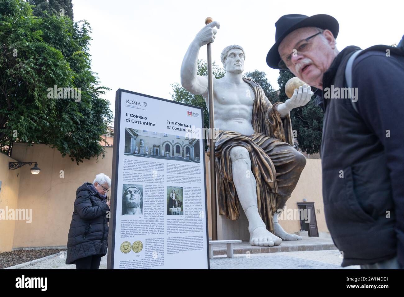 Statue statua villa hi-res stock photography and images - Alamy