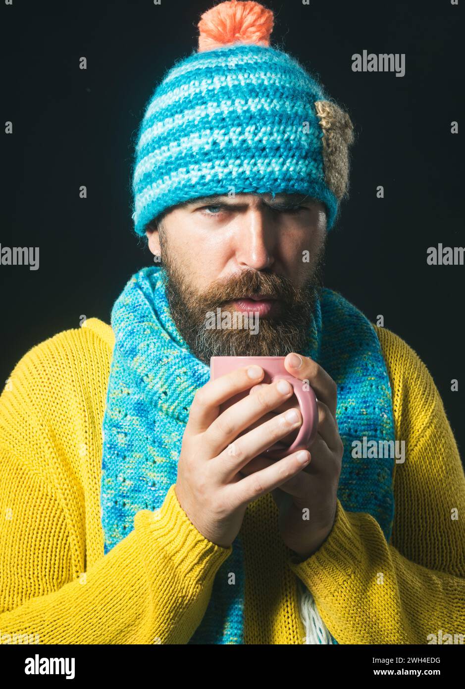 Hot guy hi-res stock photography and images - Alamy