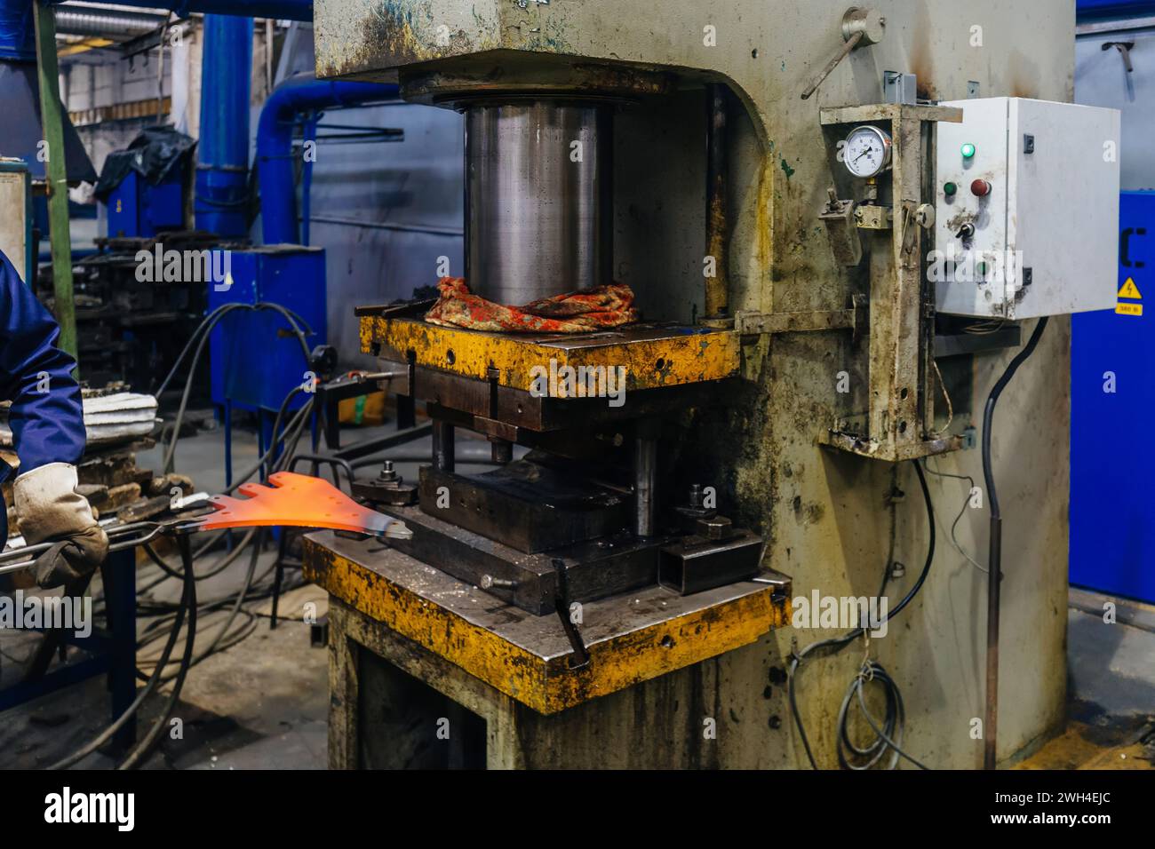 Heat treatment furnace hi-res stock photography and images - Alamy