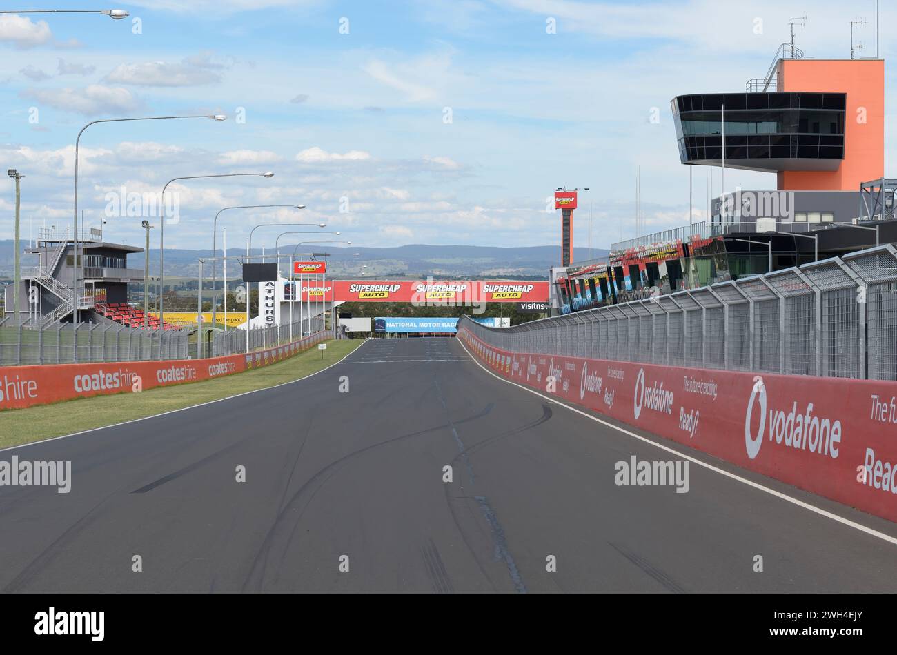 Mount Panorama Circuit is a motor racing track located in Bathurst, New ...