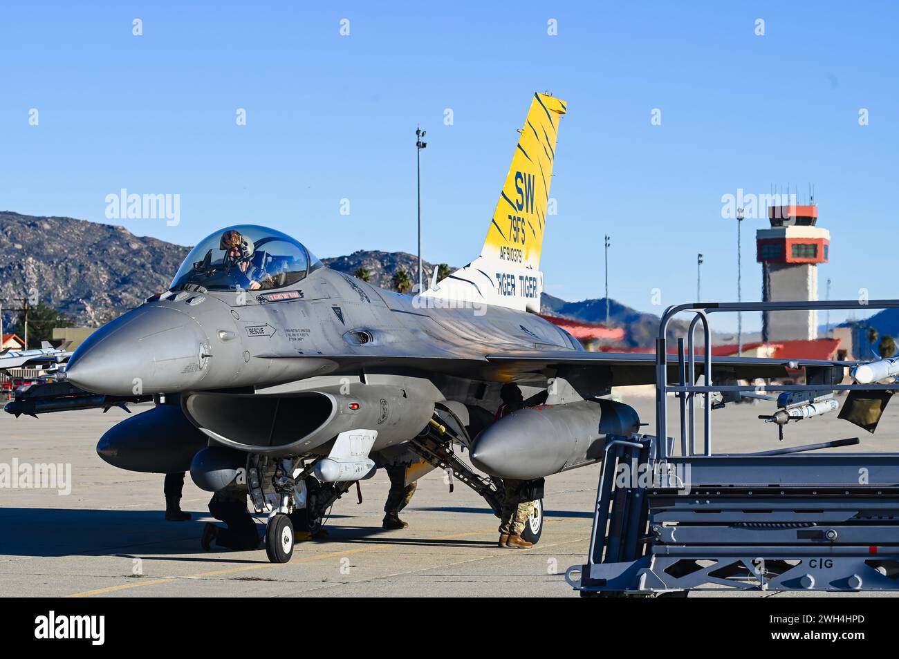 A U.S. Air Force F-16 Fighting Falcon from the 79th Fighter Squadron ...