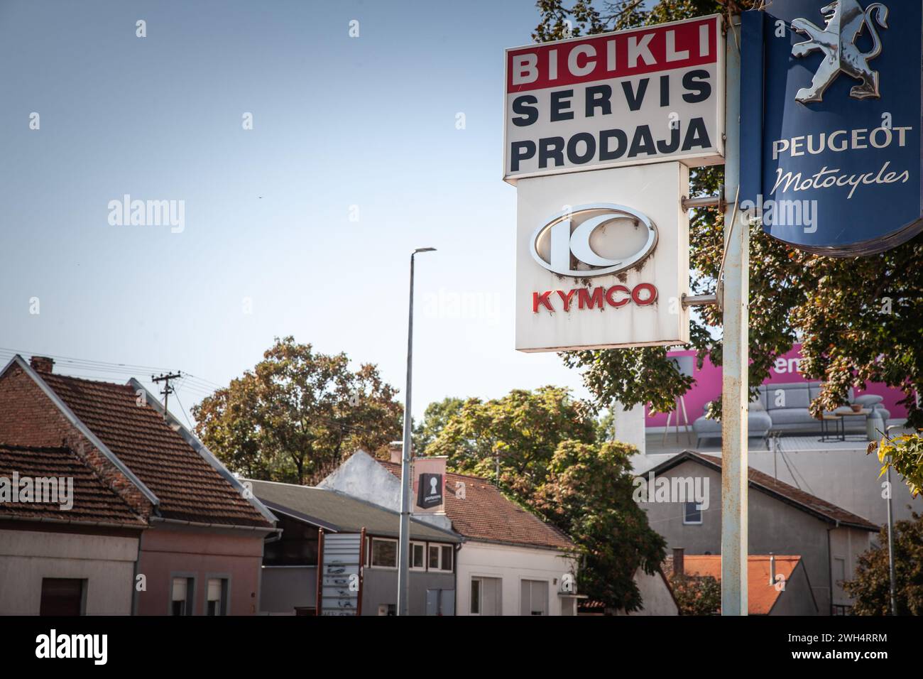 Kymco logo hi-res stock photography and images - Alamy
