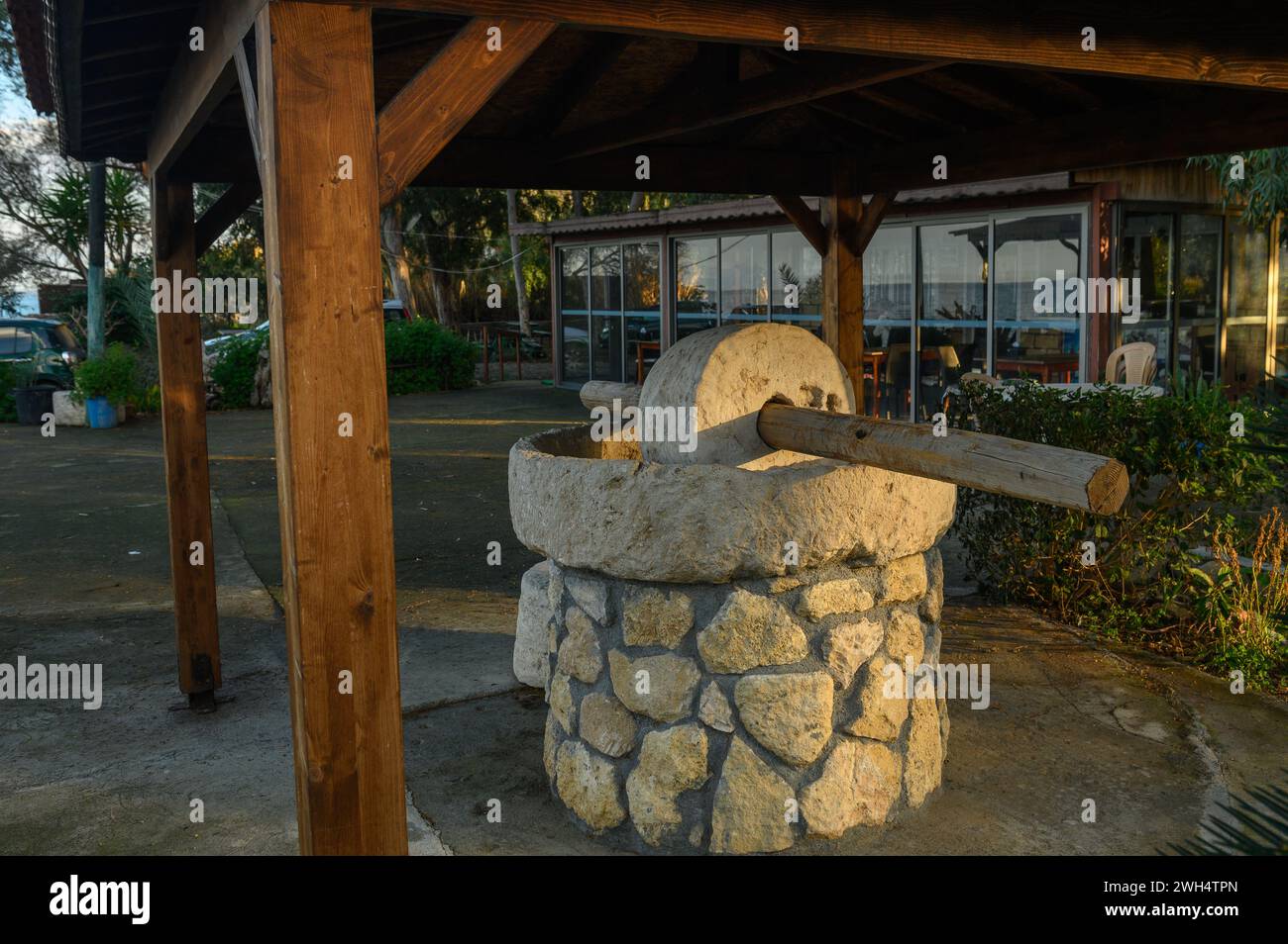 Quern stone hand mill hi-res stock photography and images - Alamy