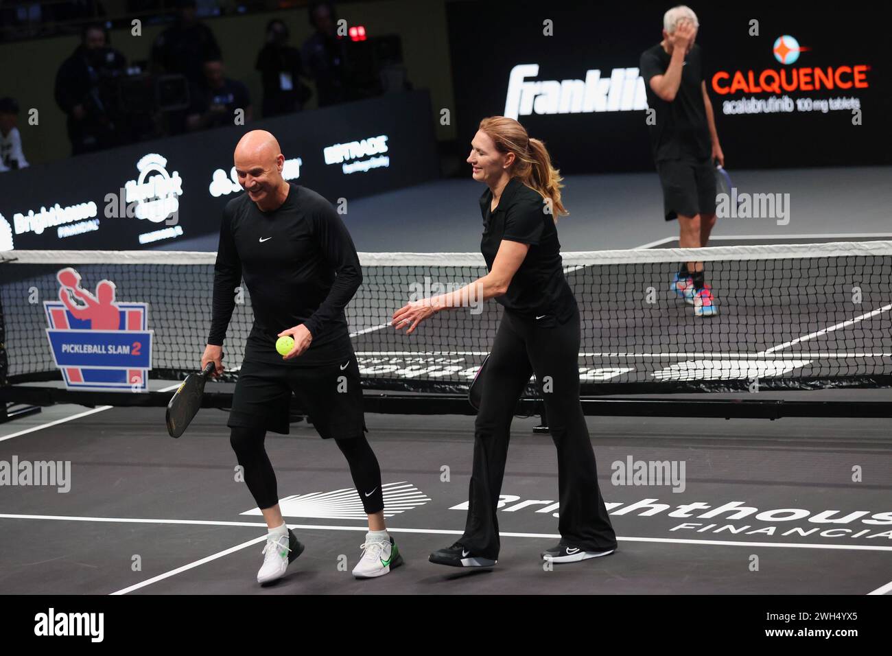 Andre Agassi and Steffi Graf enjoy a point at Hard Rock Live at ...