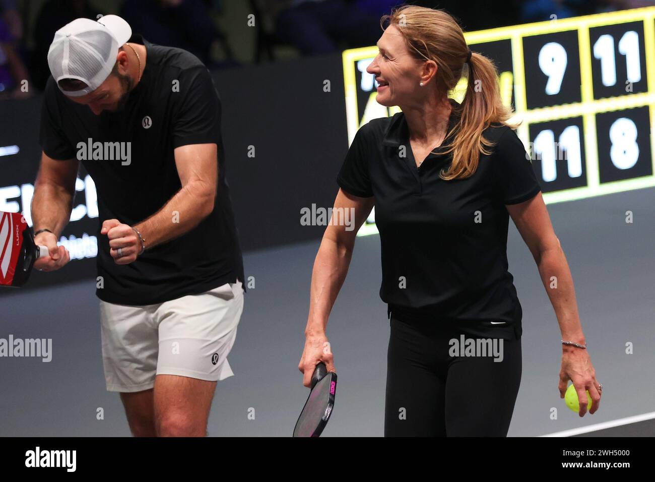 Steffi graf jack sock defeated maria sharapova james blake 9 11 hi-res ...