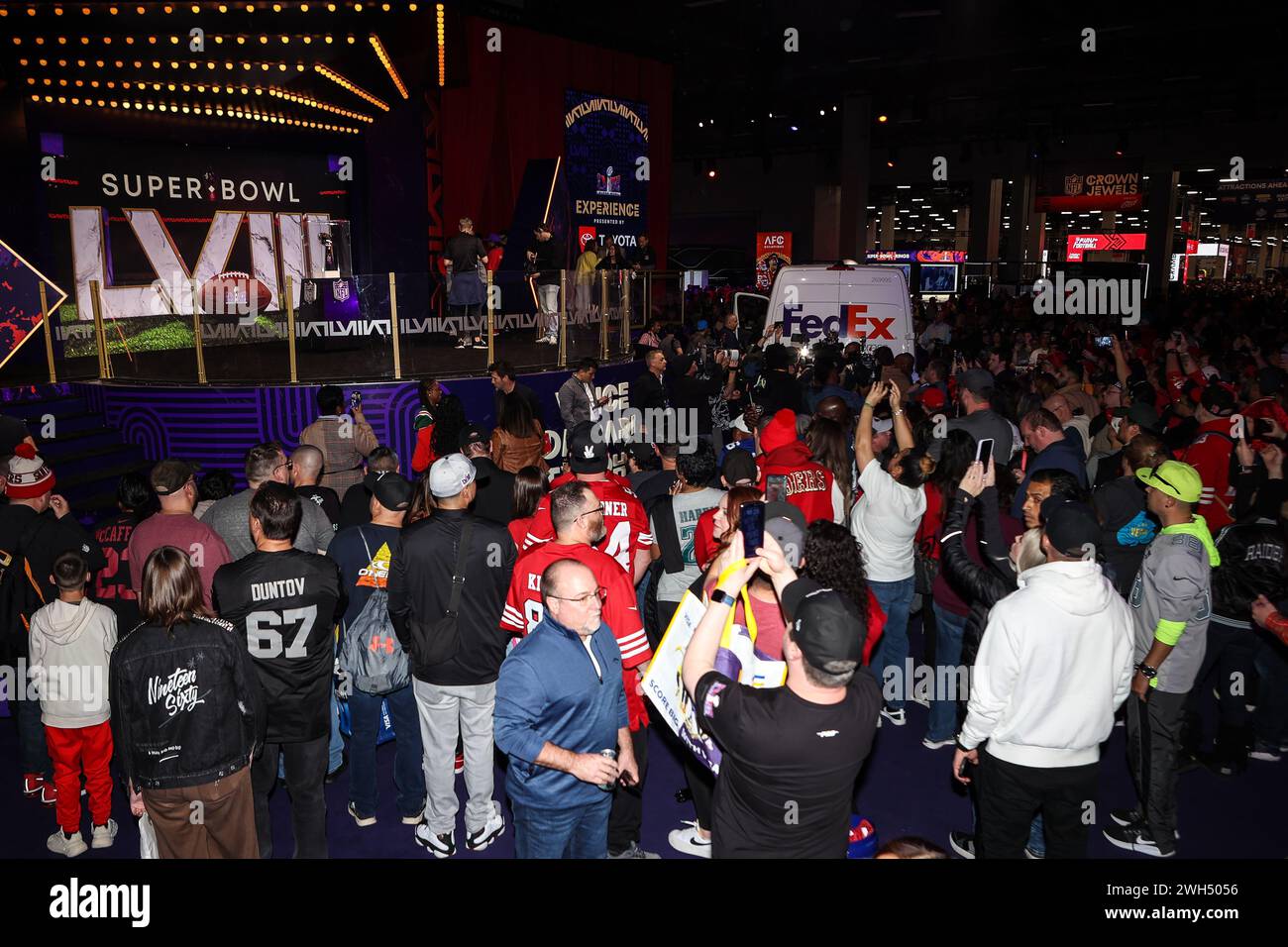 Super bowl vince lombardi trophy 2024 hi-res stock photography and ...
