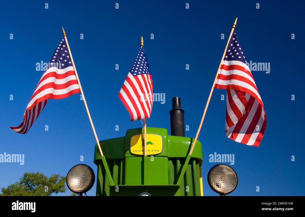 American tractor model hi-res stock photography and images - Alamy