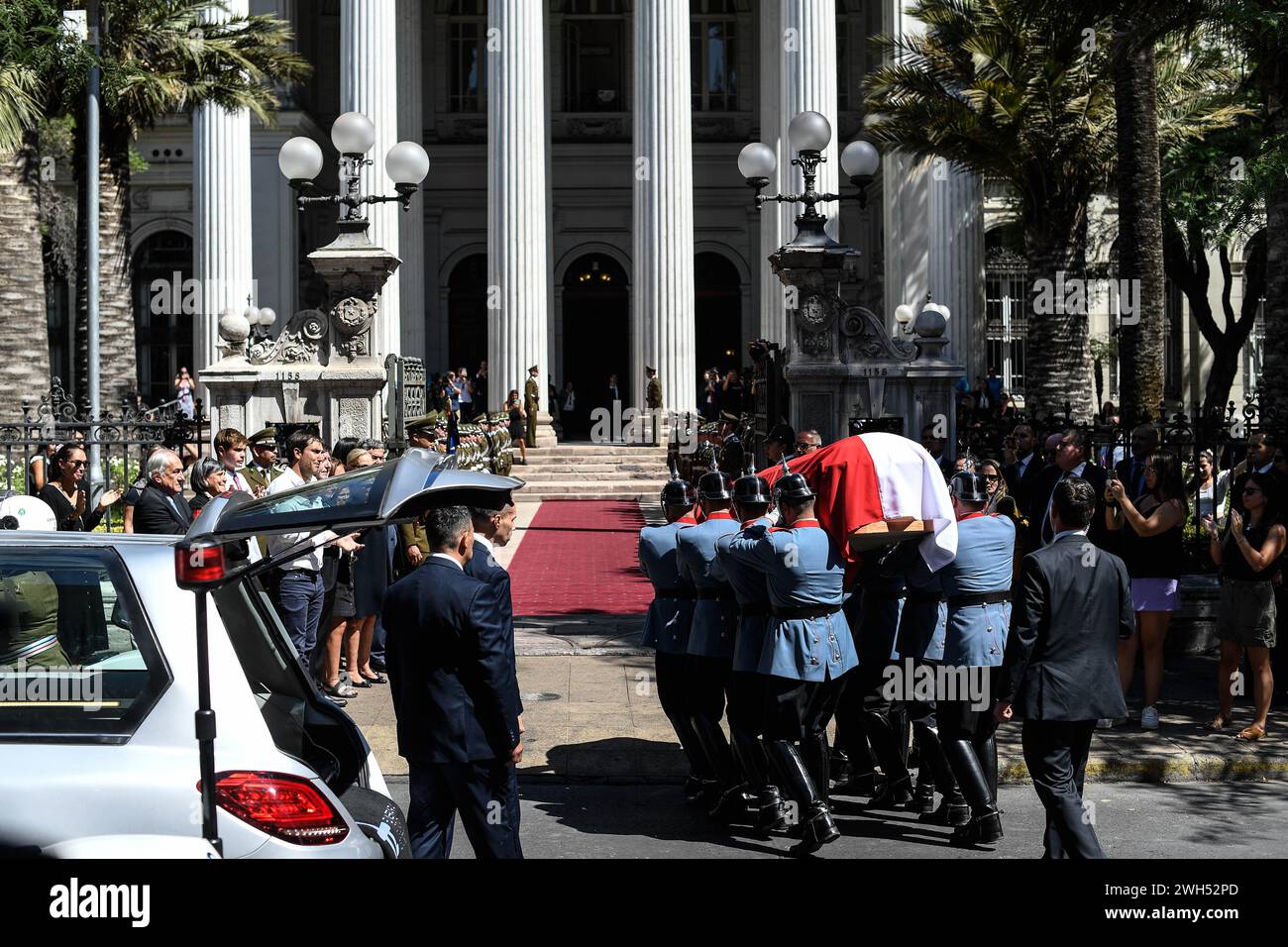 Santiago, Chile. 7th Feb, 2024. Military personnel carry the coffin of ...