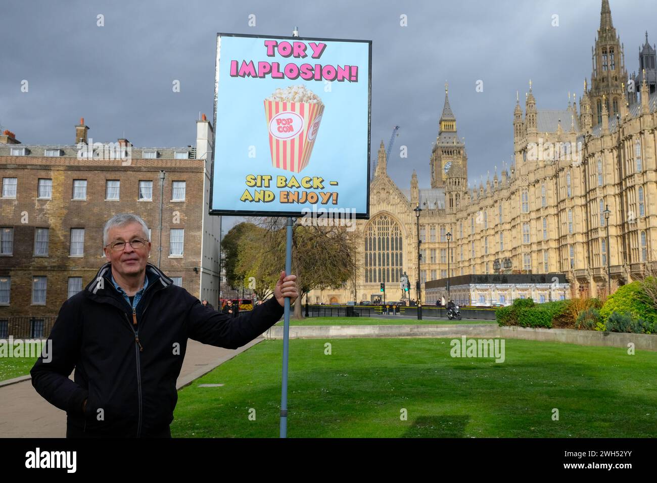 Conservative party factions hi-res stock photography and images - Alamy