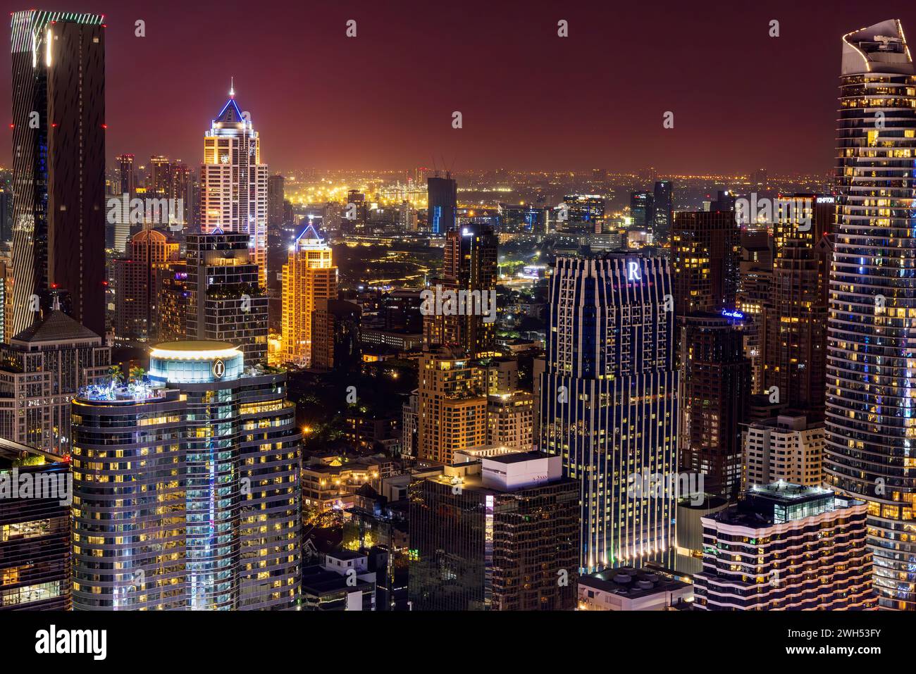 Bangkok skyline landscape at night, Thailand Stock Photo - Alamy
