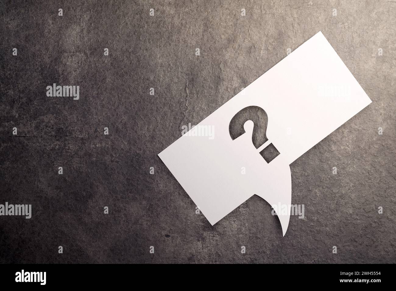 Bubble speech with question mark symbol. Quiz concept Stock Photo - Alamy