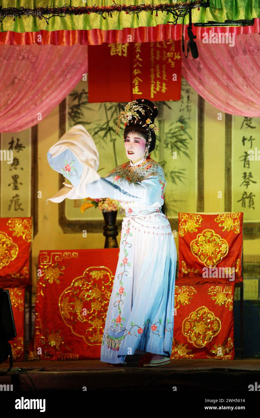 Actor stage thailand asian hi-res stock photography and images - Alamy