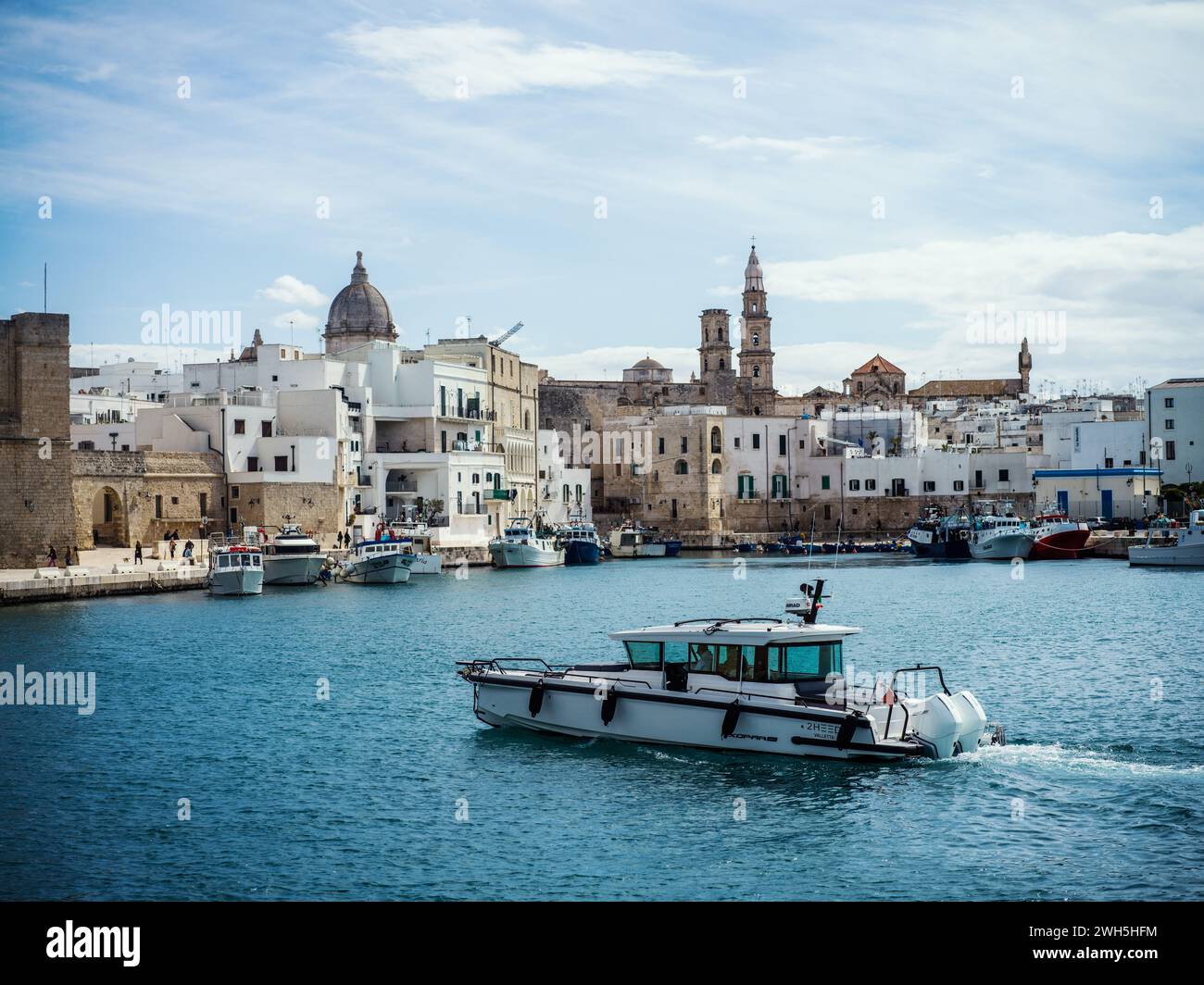City of monopoli hi-res stock photography and images - Alamy