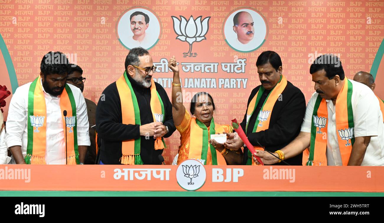 Dmk party of tamil nadu hi-res stock photography and images - Alamy