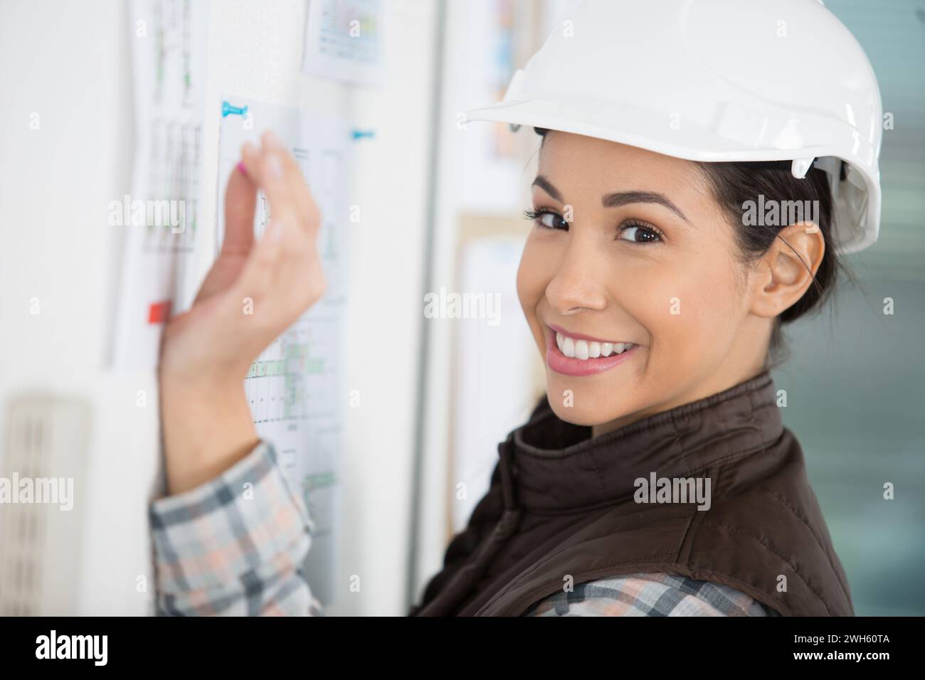 Calendar builder hi-res stock photography and images - Alamy