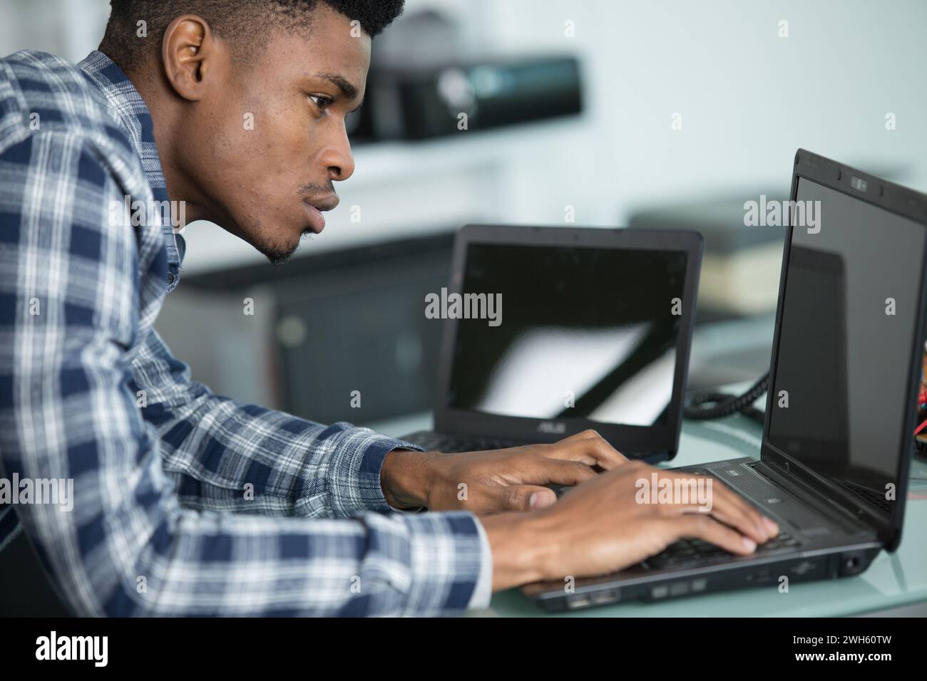 Closeup man beard sitting table hi-res stock photography and images - Alamy