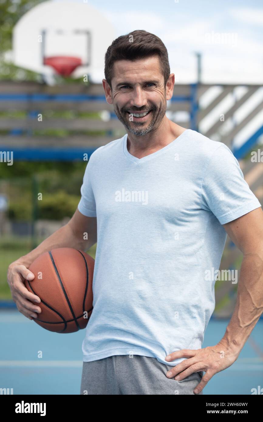 basketball player practicing and posing for basketball Stock Photo - Alamy