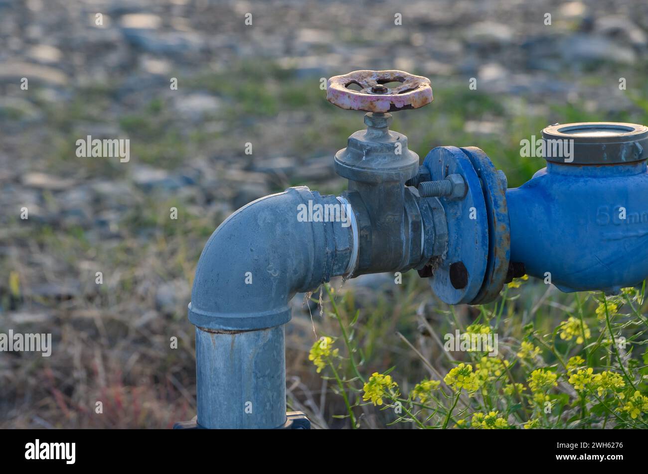 Green line pressure water meter hi-res stock photography and images - Alamy