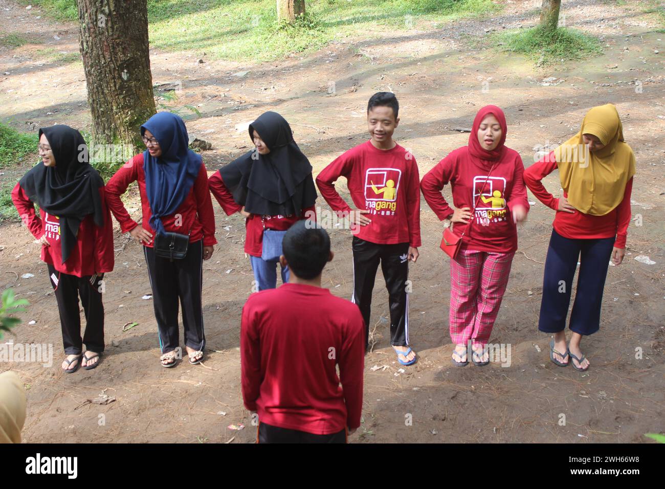 Teambuilding fun hi-res stock photography and images - Alamy