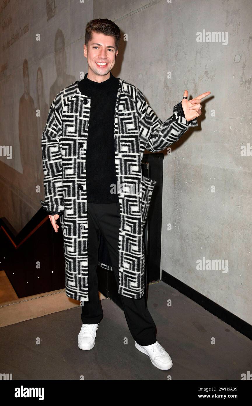 Maximilian Seitz bei der Rebekka Ruetz Fashion Show auf der Berlin ...