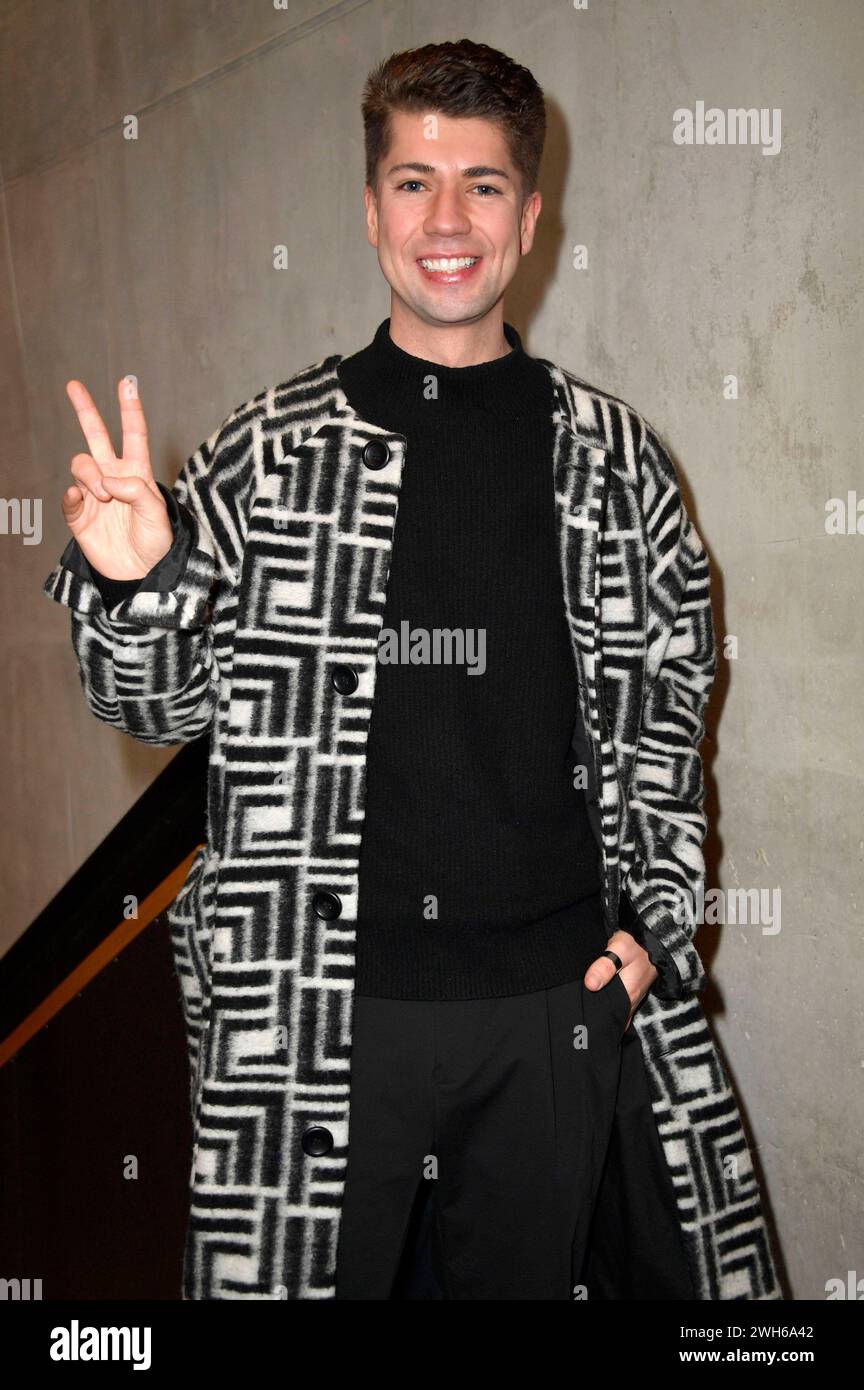 Maximilian Seitz bei der Rebekka Ruetz Fashion Show auf der Berlin ...