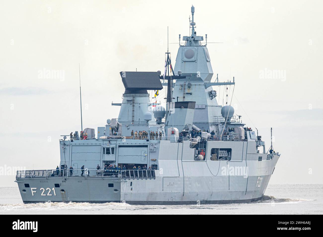 Wilhelmshaven, Germany. 08th Feb, 2024. The frigate "Hessen" leaves ...