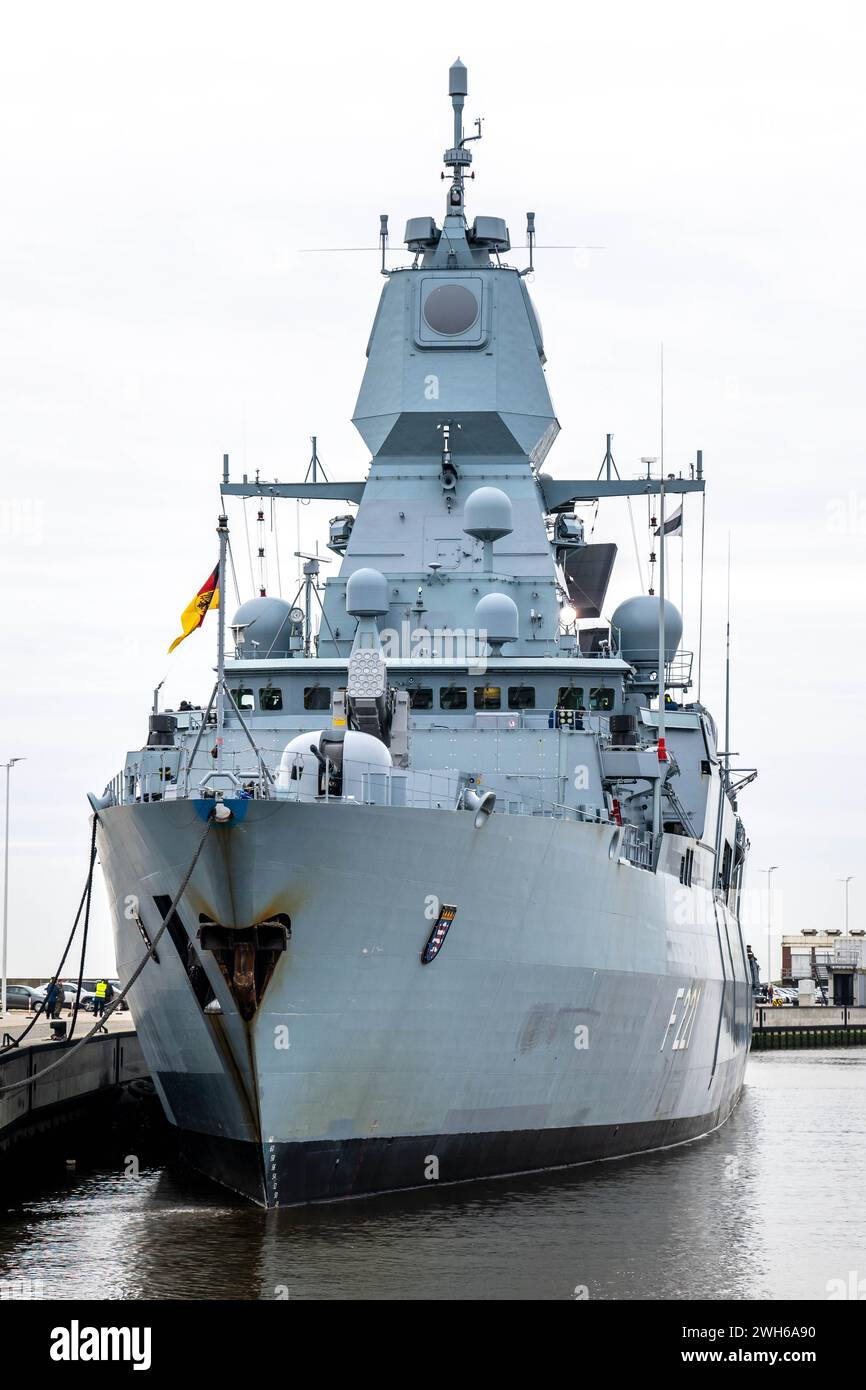 Wilhelmshaven, Germany. 08th Feb, 2024. The frigate "Hessen" lies in ...
