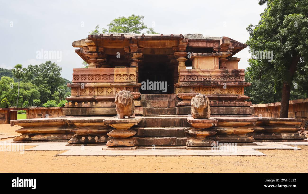 Small Temple of Lord Shiva in the Campus of Kakatiya Rudreshwara Temple ...