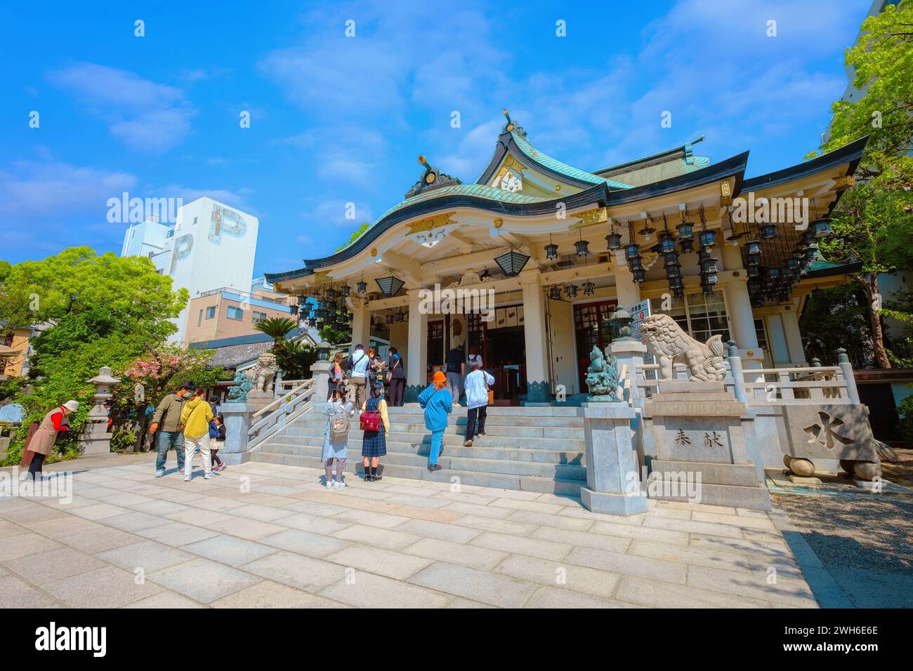 Namba yasaka jinja shrine hi-res stock photography and images - Alamy