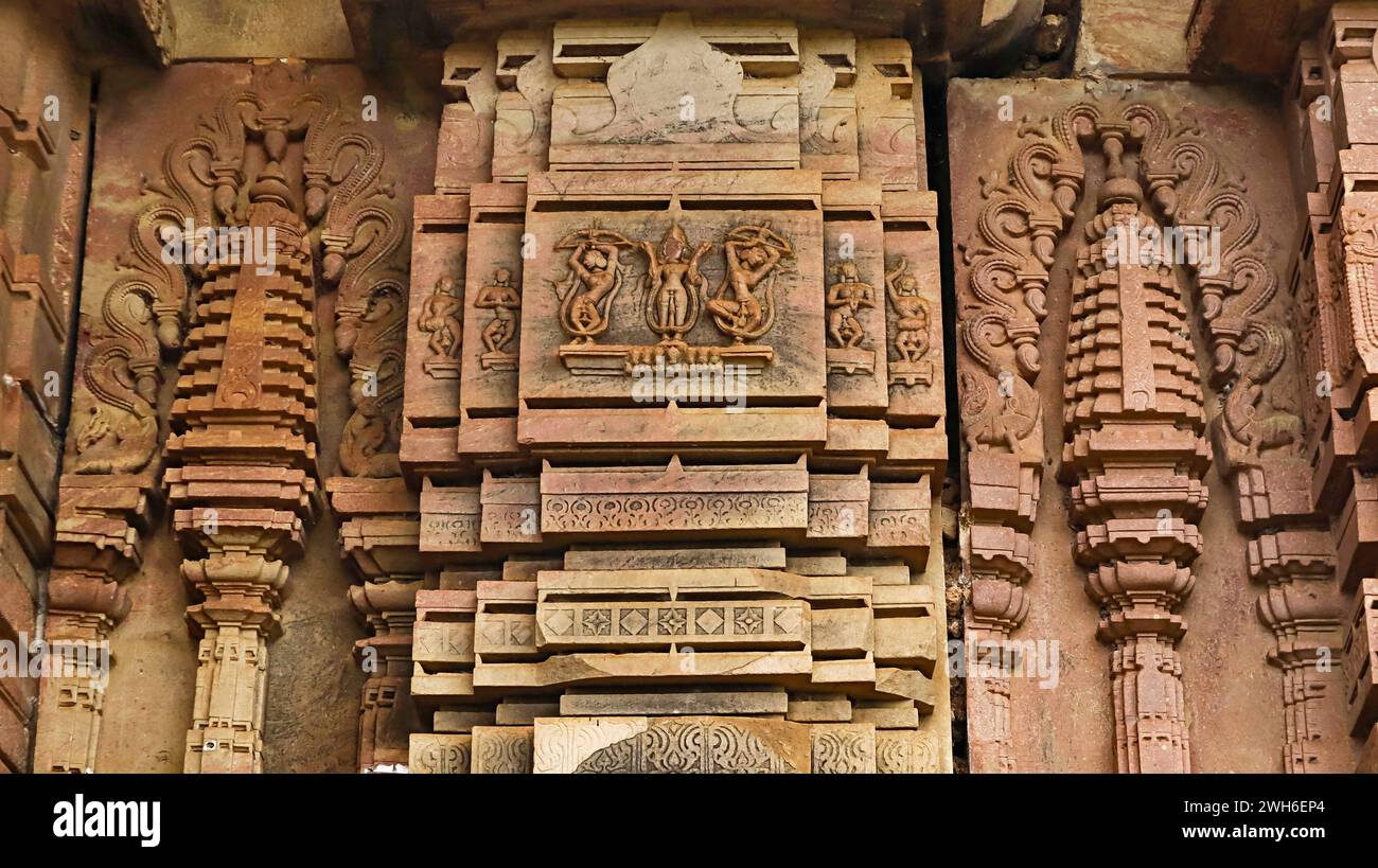 Carved Design and Dancers on the Kota Gullu, Ghanpur, Warangal ...