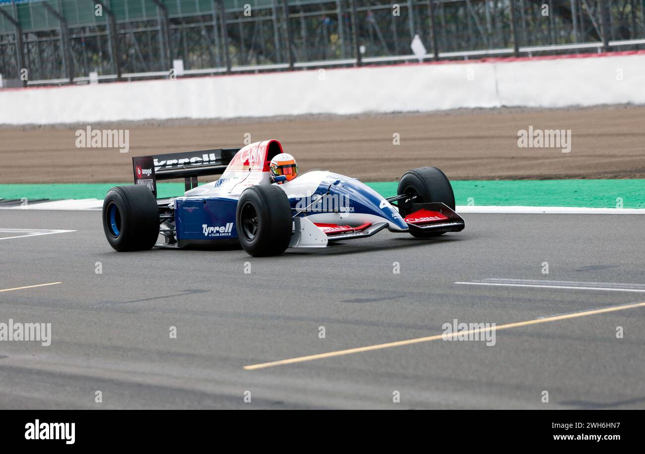 3493 cc 213 2 cu in hi-res stock photography and images - Alamy