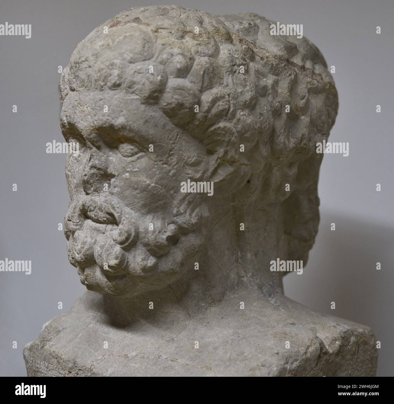 Double herm statue hi-res stock photography and images - Alamy