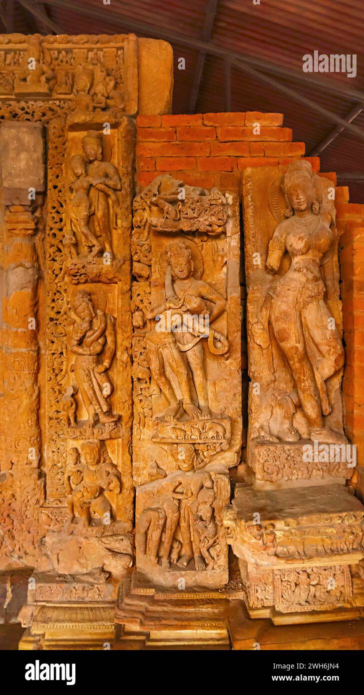 Carvings of Buddhist Deities and Dwarapala on the Entrance of Teevardeo ...