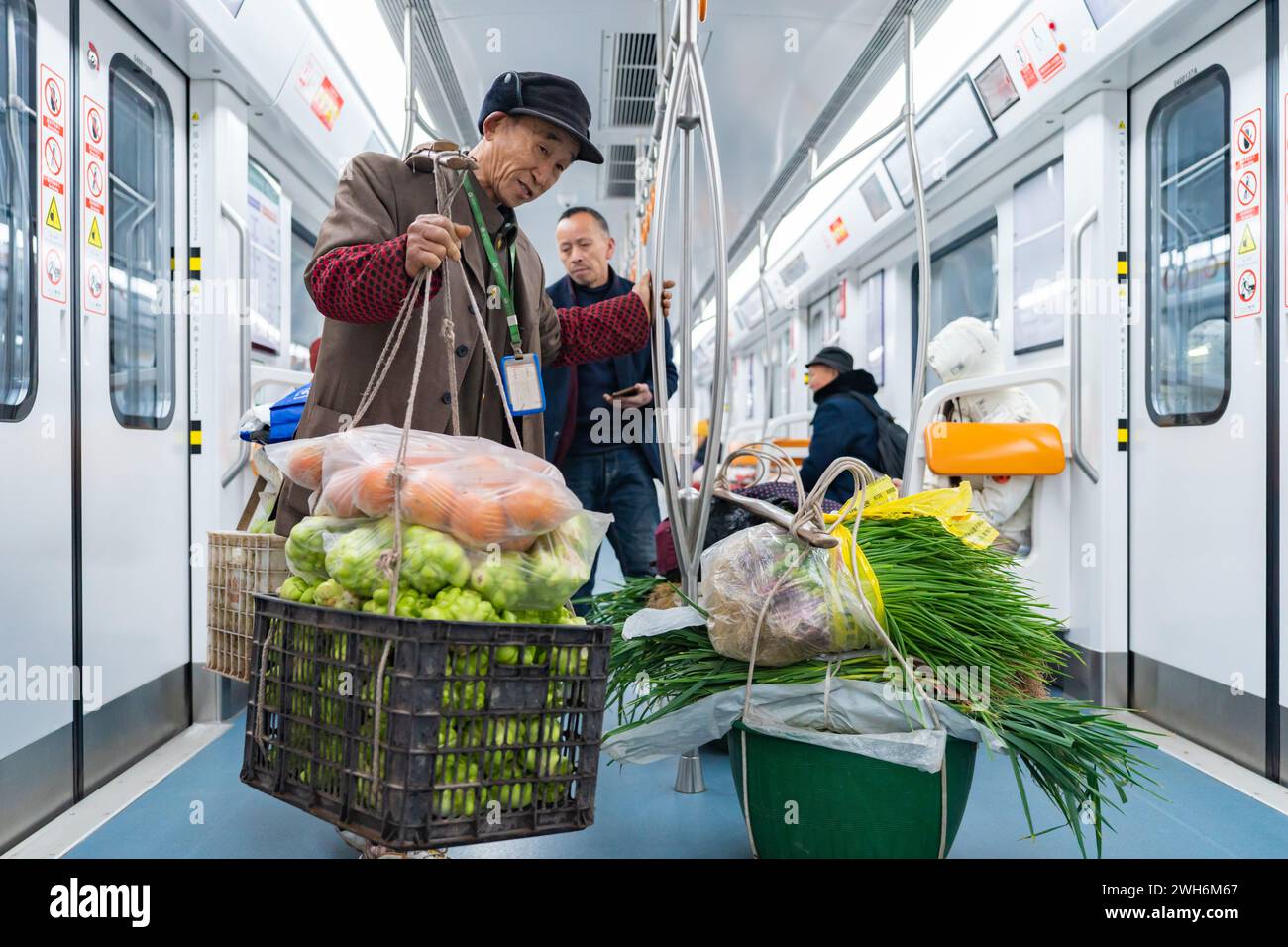 Chongqing, China. 08th Feb, 2024. CHONGQING, CHINA - FEBRUARY 8, 2024 ...