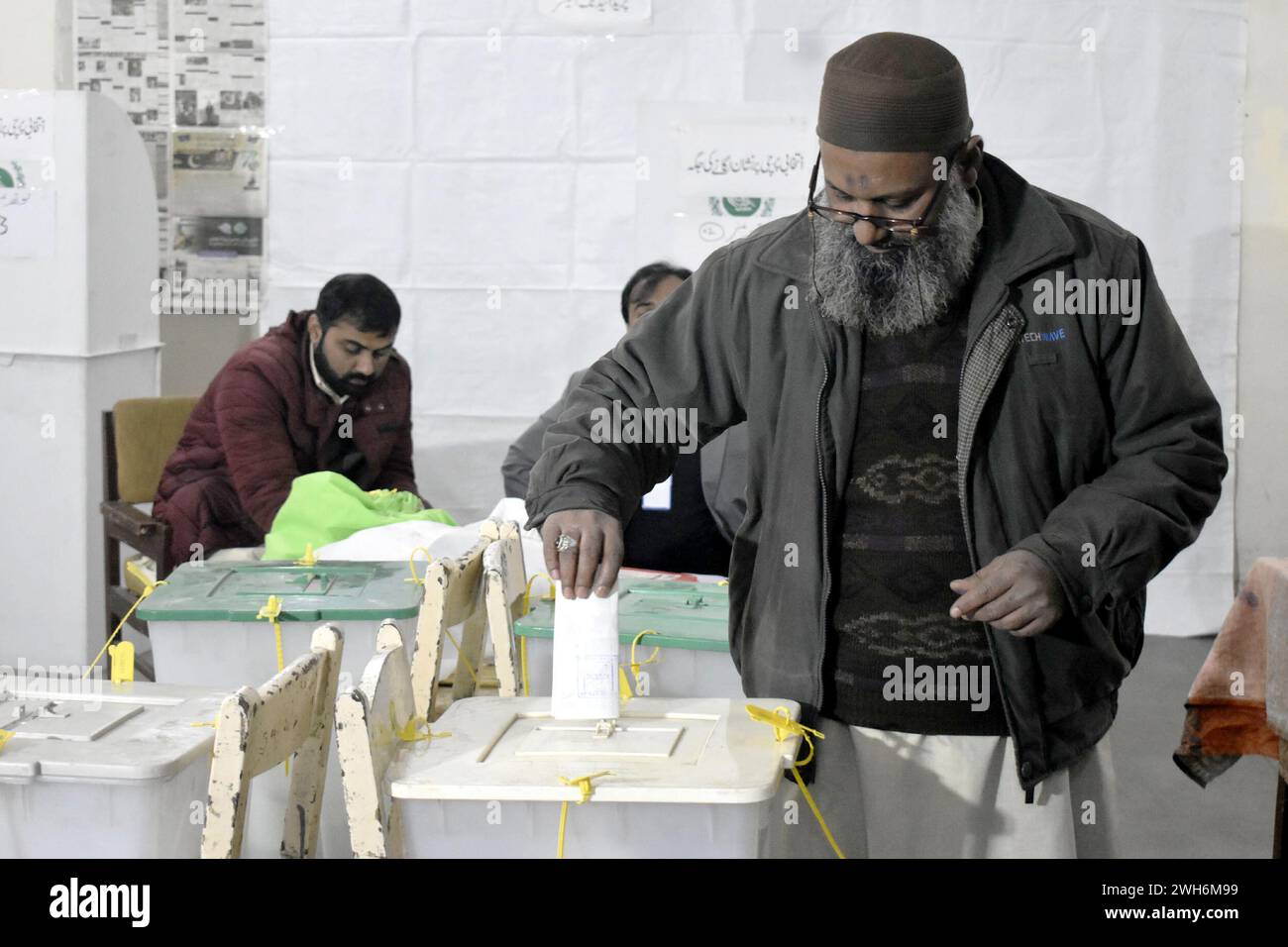 Election commission of pakistan hi-res stock photography and images - Alamy