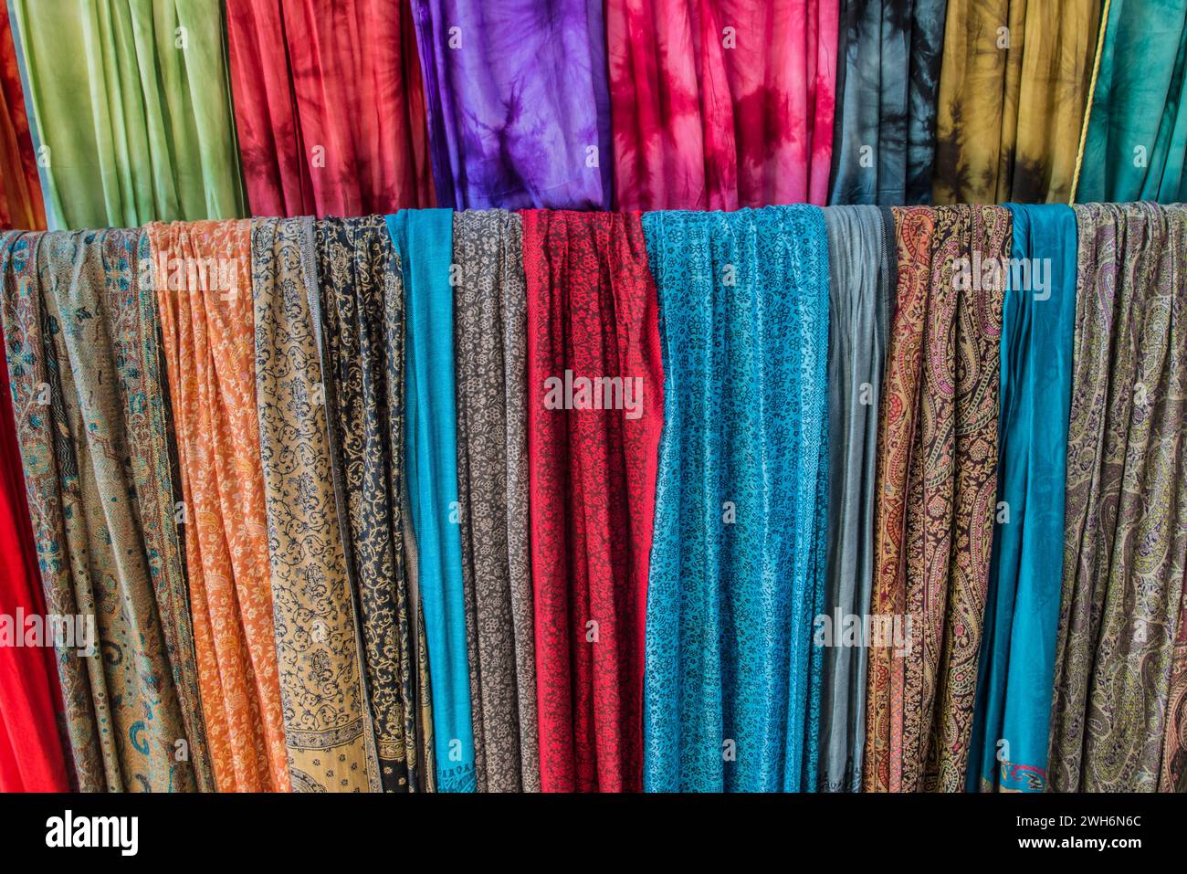 Drapery fabrics hi-res stock photography and images - Alamy