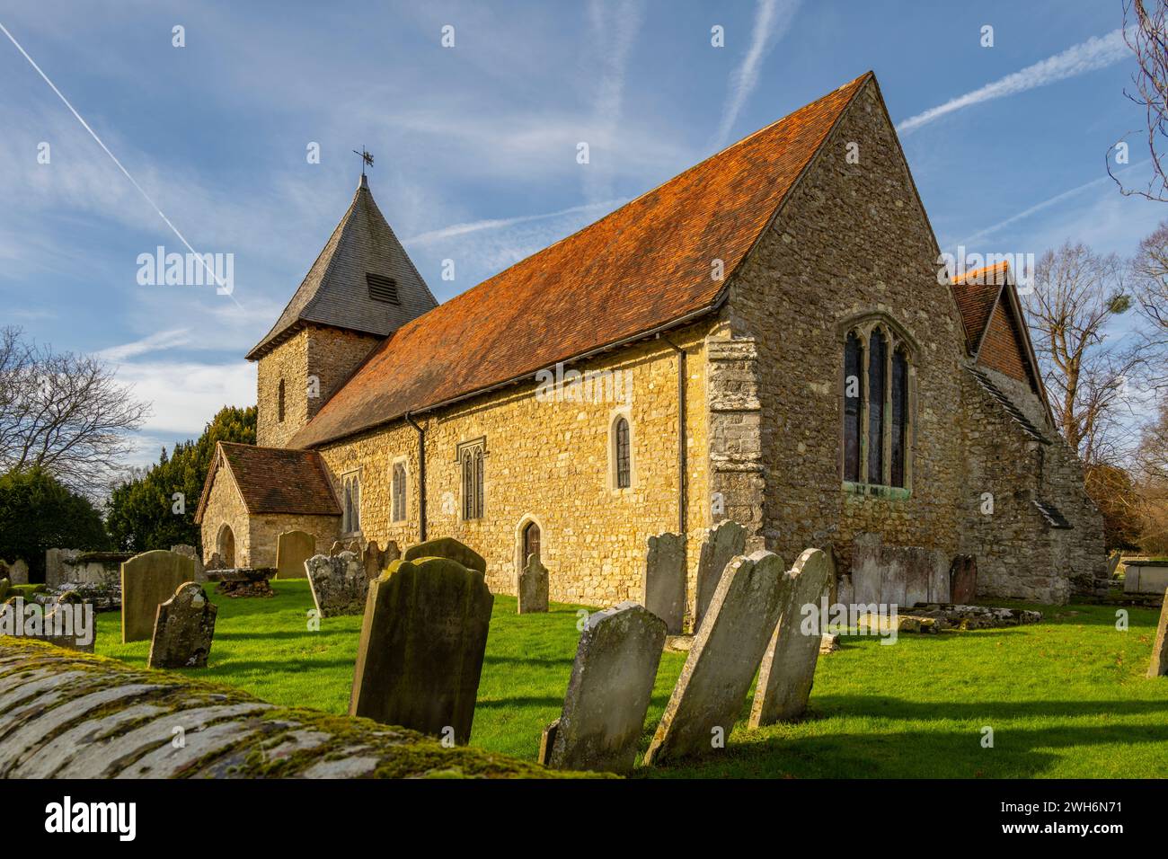 Exterior of St Dunstan' Church, West Peckham Stock Photo - Alamy