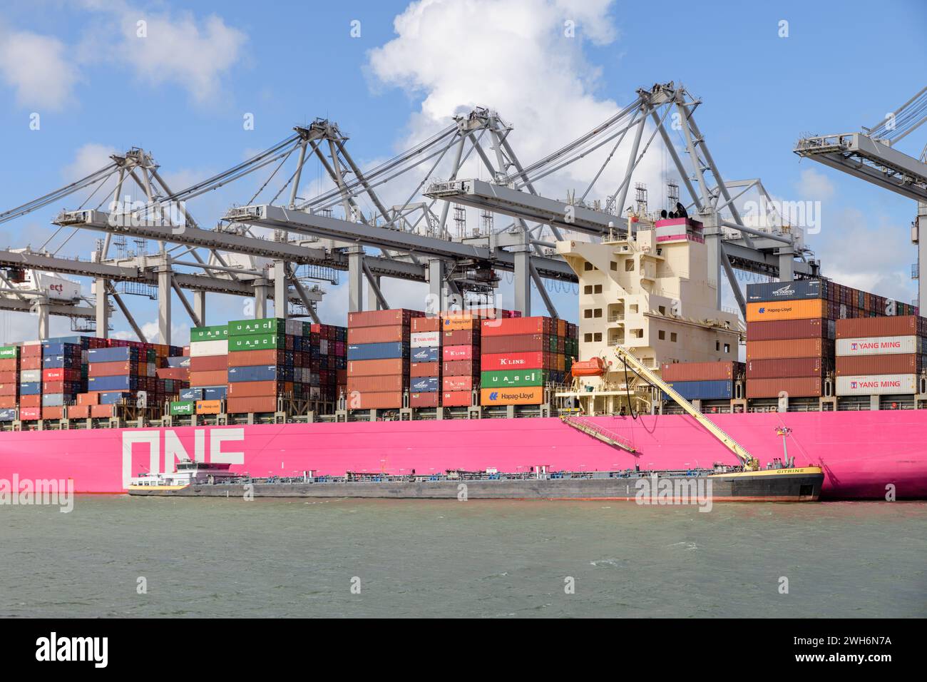 Delta terminal hi-res stock photography and images - Alamy