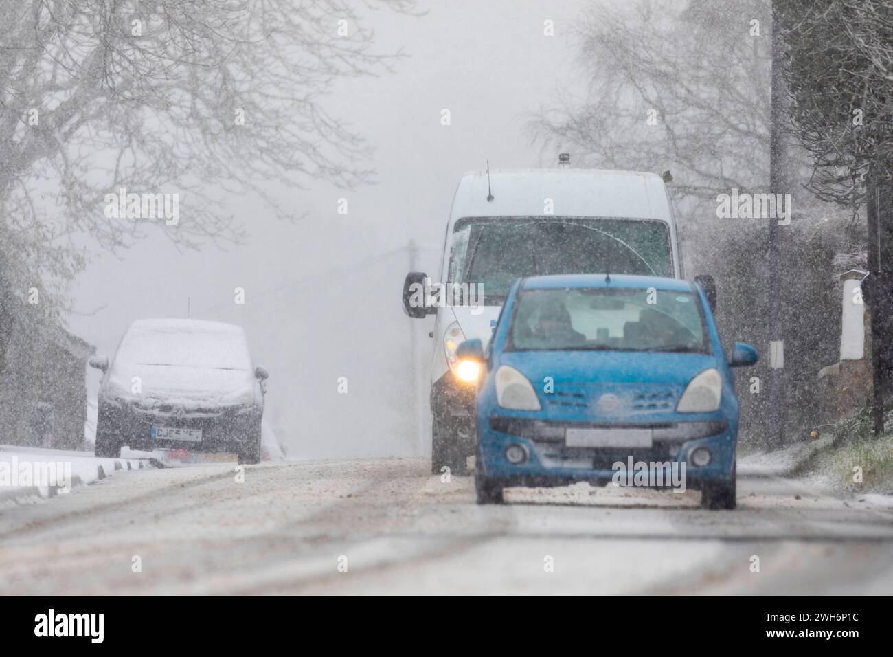 Heavy snow falling down in hi-res stock photography and images - Alamy