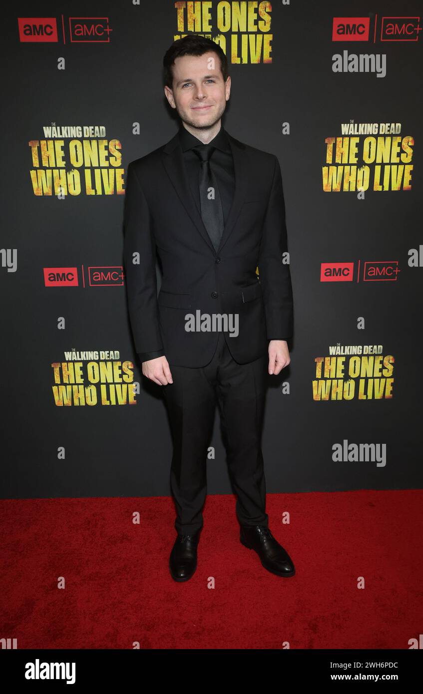 Chandler riggs 7 hi-res stock photography and images - Alamy