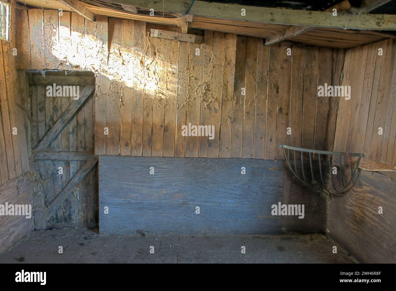 Interior of stable Stock Photo - Alamy