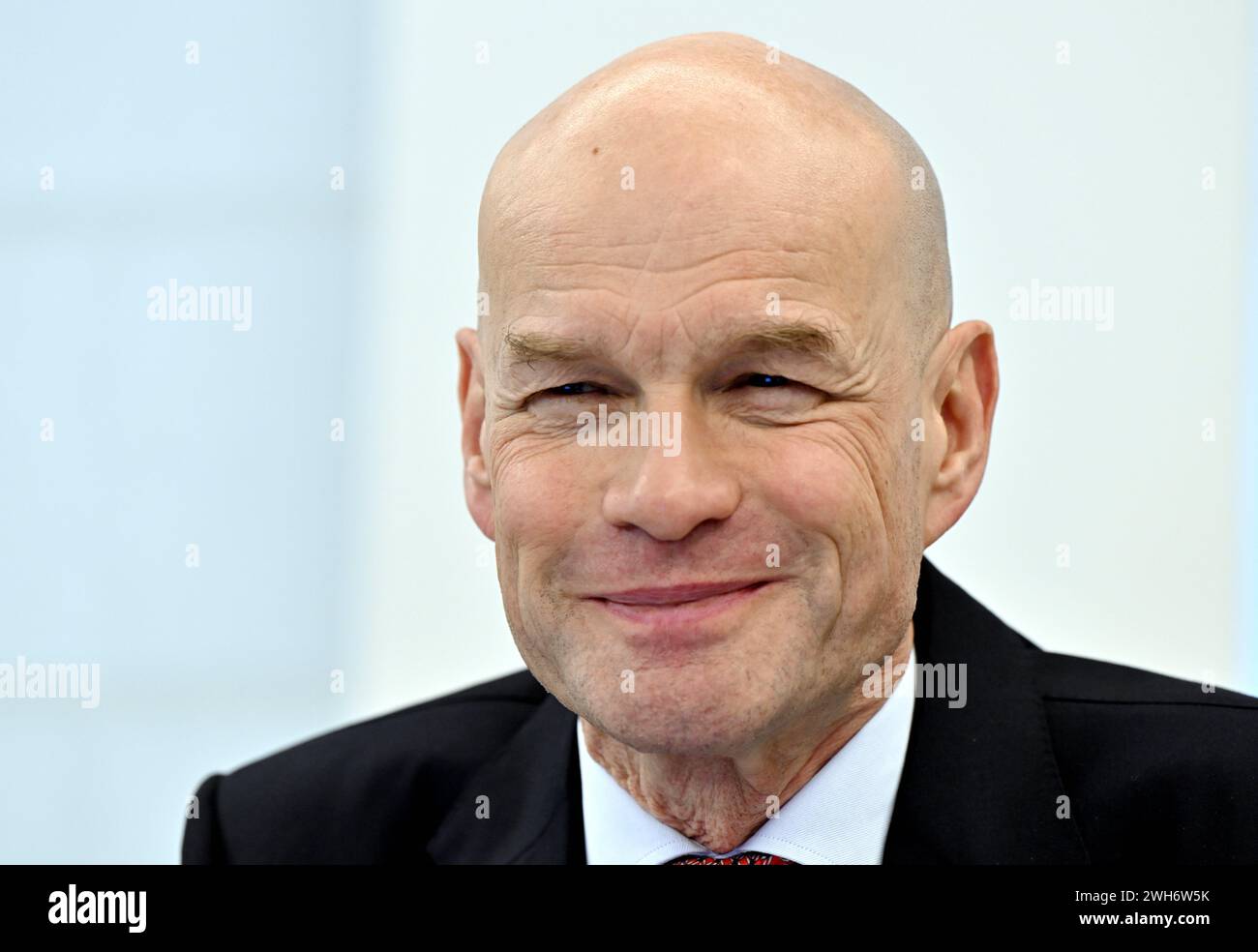 Brussels, Belgium. 08th Feb, 2024. KBC CEO International Markets Luc ...