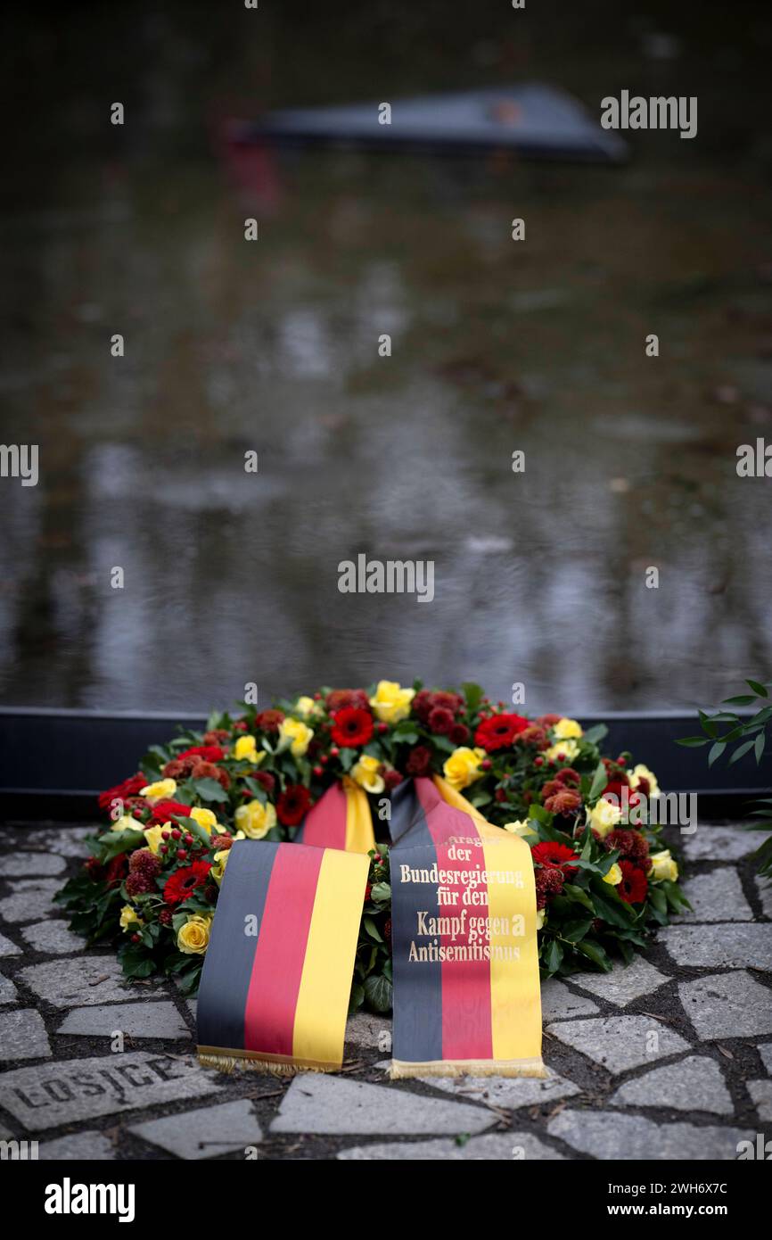 Memorial to the Sinti and Roma of Europe Deu, Deutschland, Germany ...