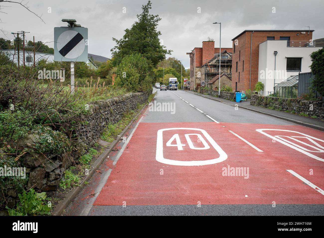 Speed limit signs uk hi-res stock photography and images - Alamy