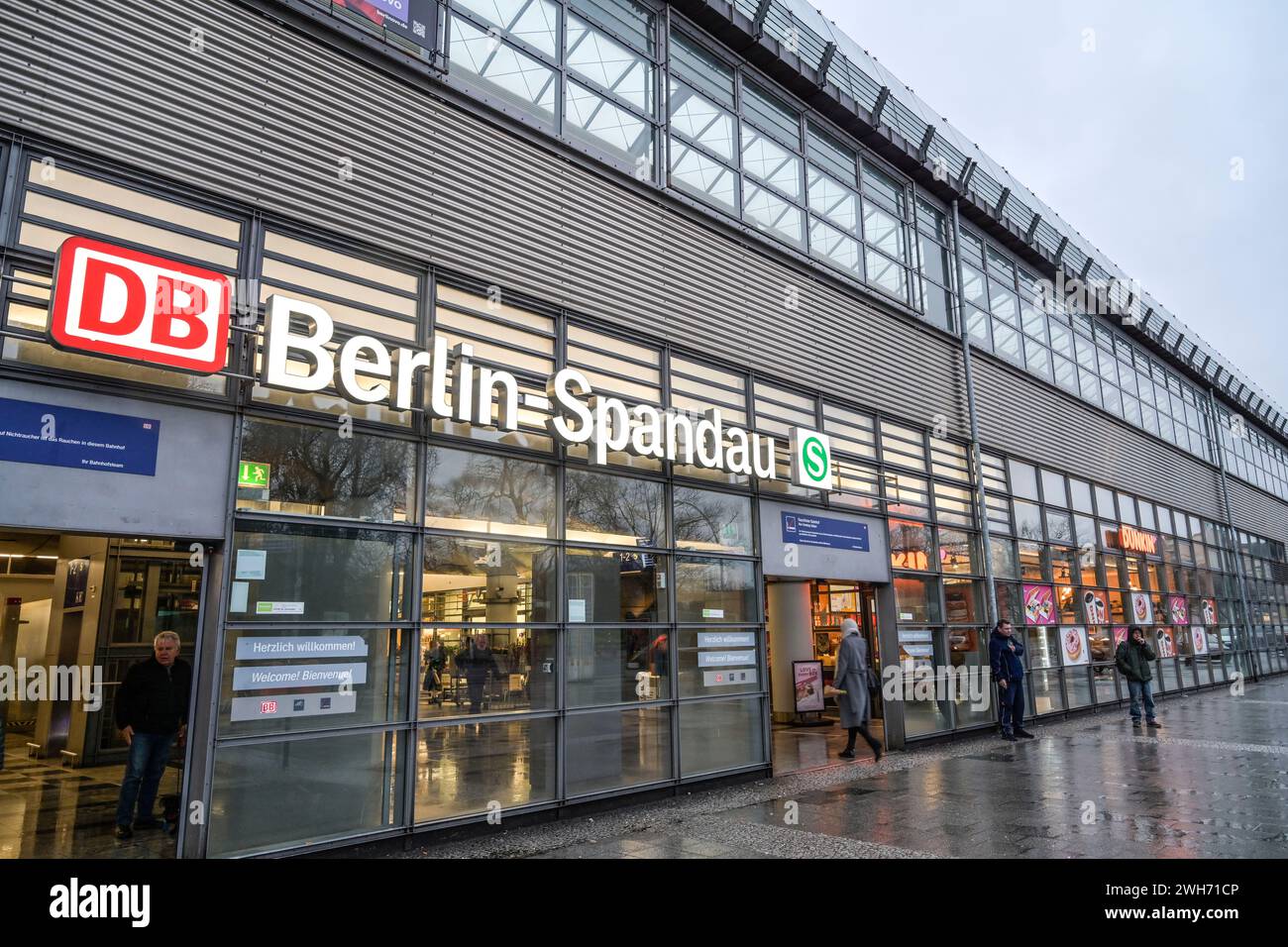 Bahnhof Spandau, Berlin, Deutschland Stock Photo - Alamy