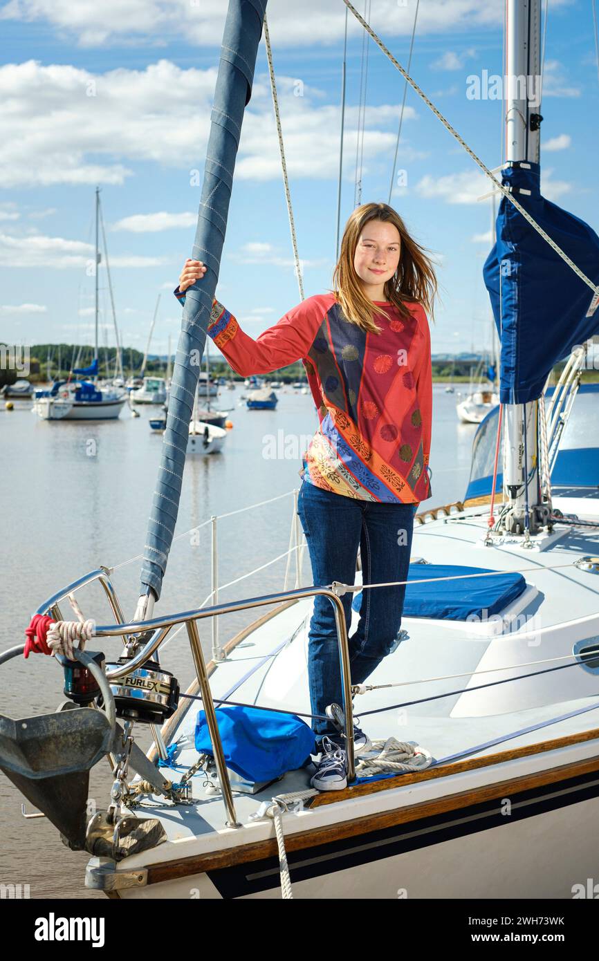 Katie McCabe aged 14 is the youngest person to sail single-handedly ...