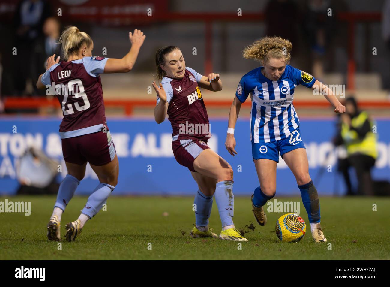 Crawley, UK. 7th February 2024. Katie Robinson of Brighton & Hove ...