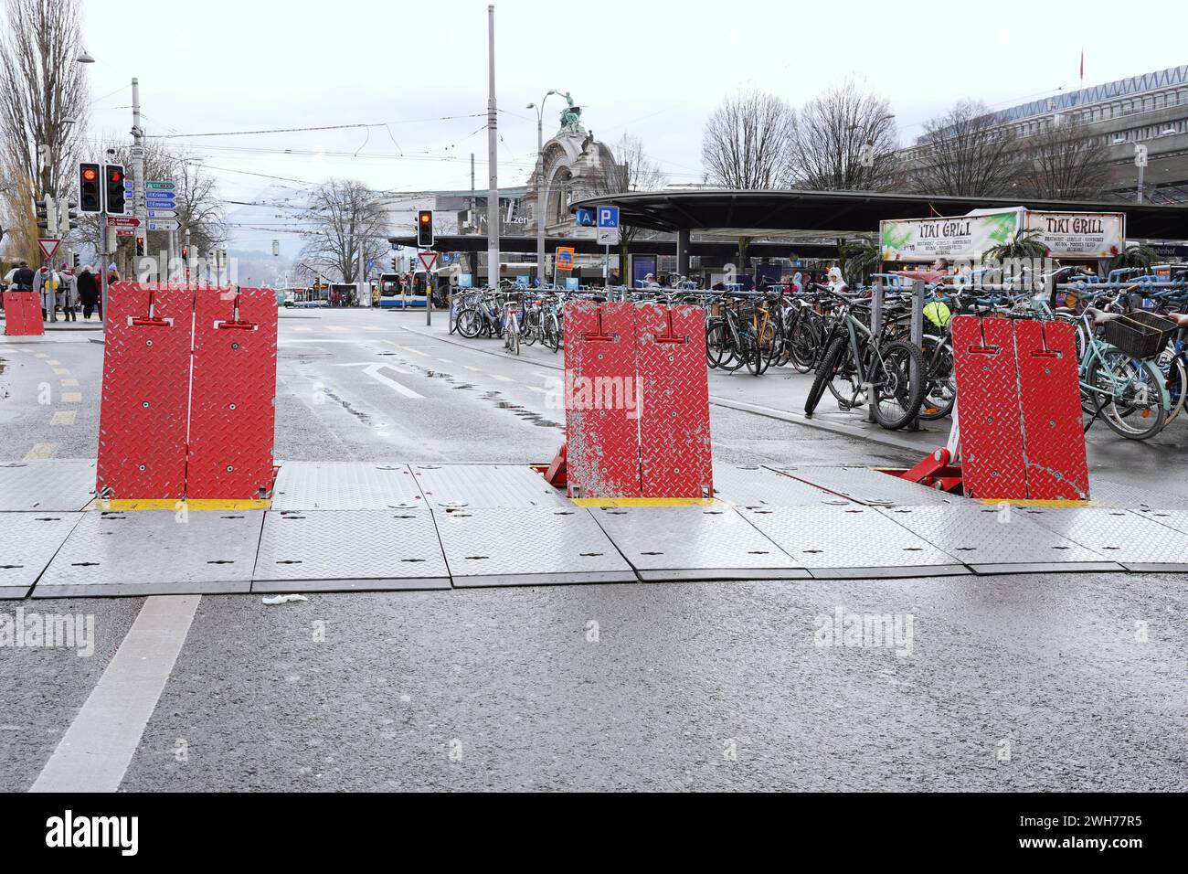 Anton Geisser 08.02.2024 Schweiz, Schmutziger Donnerstag. Luzerner ...